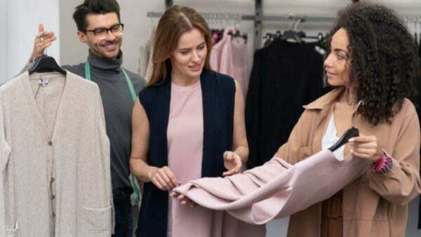 Personal Shopper: cosa fa questo professionista e come diventarlo?