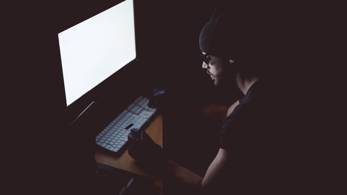 Stalker: chi è, come si comporta e come identificarlo - UniD Professional